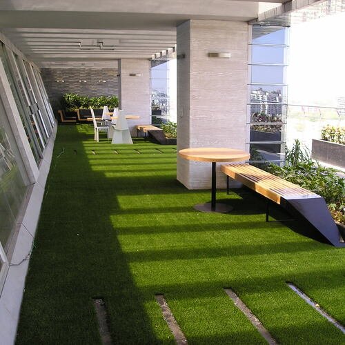 Get Balcony Artificial Grass & Expert Installation | 20% OFF